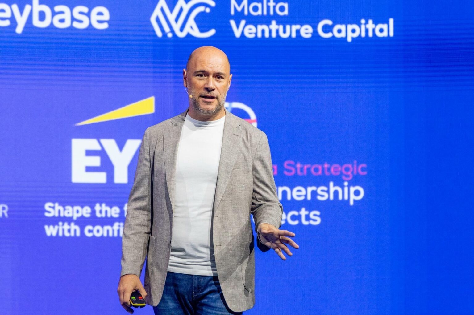 Breaking: Alexandre Dreyfus Acquires Majority Stake In Lovin Malta As ...